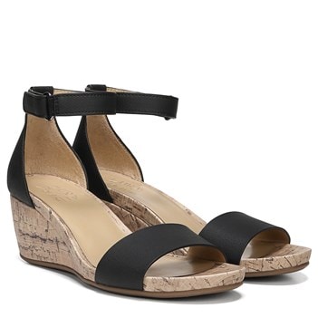 Naturalizer Women's Areda Medium/Wide Wedge Sandal | Famous Footwear Canada